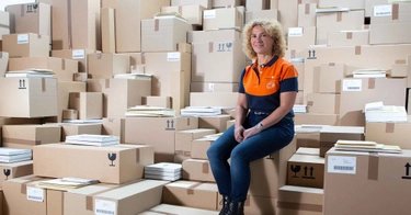 Anita, postbezorger | PostNL