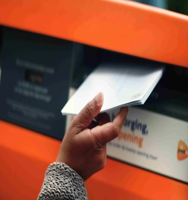 Everything about receiving mail and parcels | PostNL